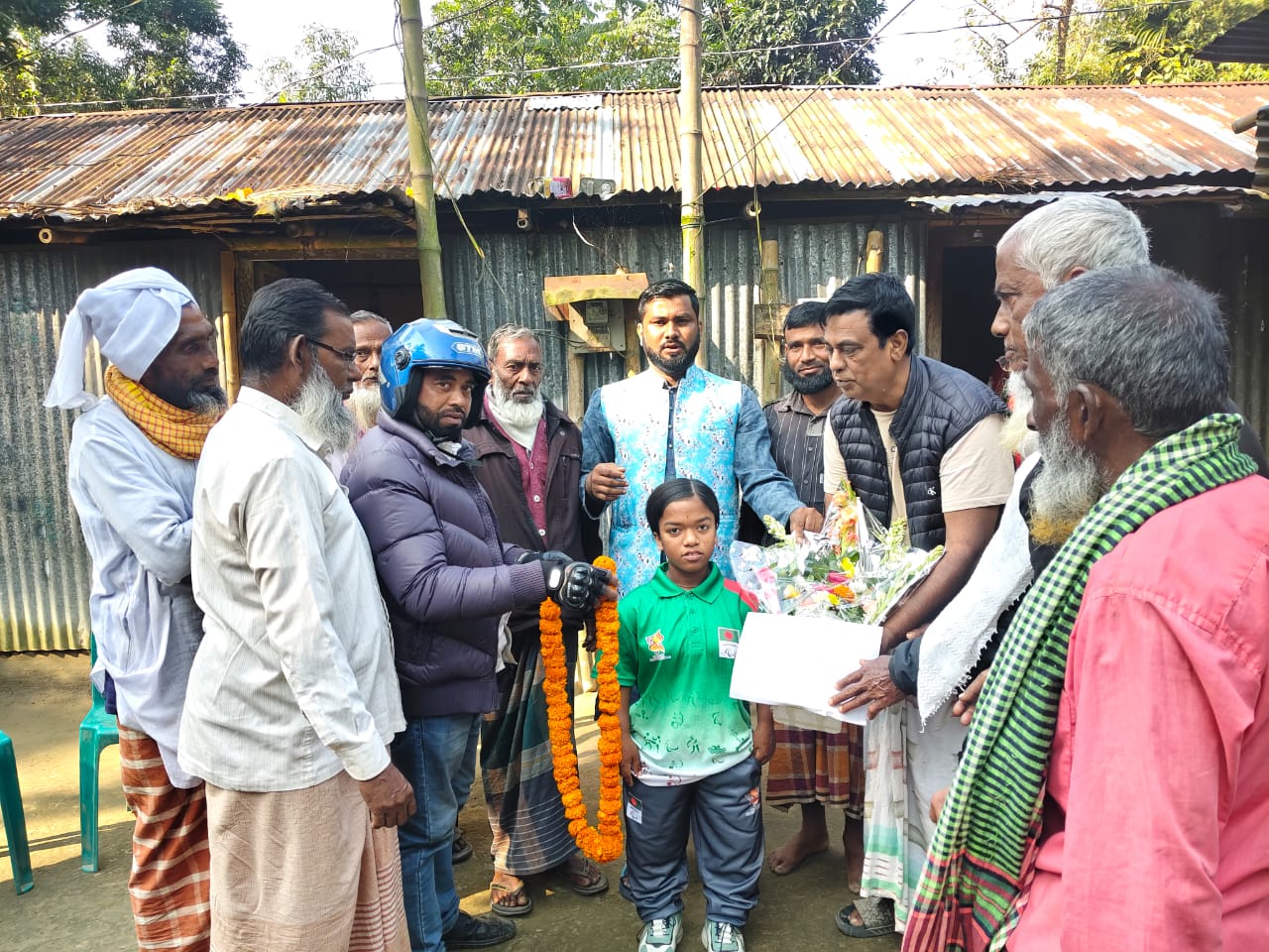 পাবনা জেলা আ'লীগের সাংস্কৃতিক সম্পাদক প্রলয় চাকী আটক - Ajker Paper BD